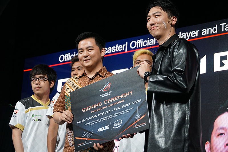 Tim eSport RRQ Rex Regum Qeon digandeng sponsor Asus
