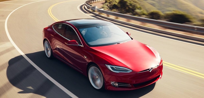 Tesla tarik 123.000 mobil Model S
