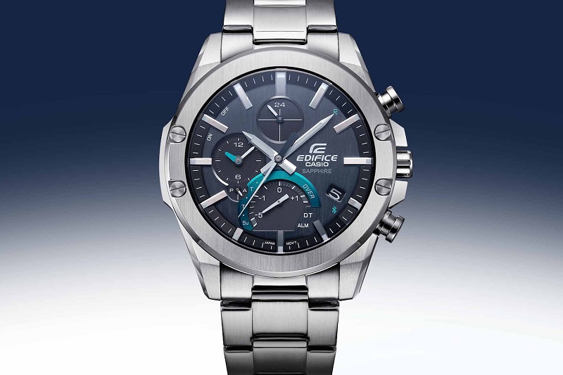 Casio Edifice baru punya fitur Bluetooth dan bisa diisi ulang pakai cahaya
