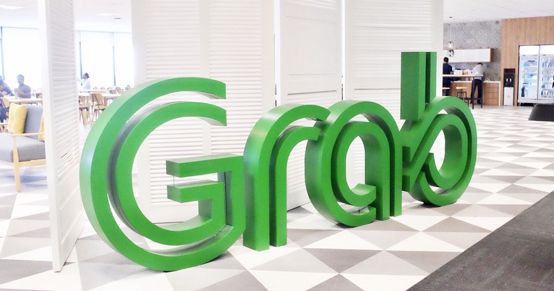 Grab bagikan 5000 masker di Grab Lounge